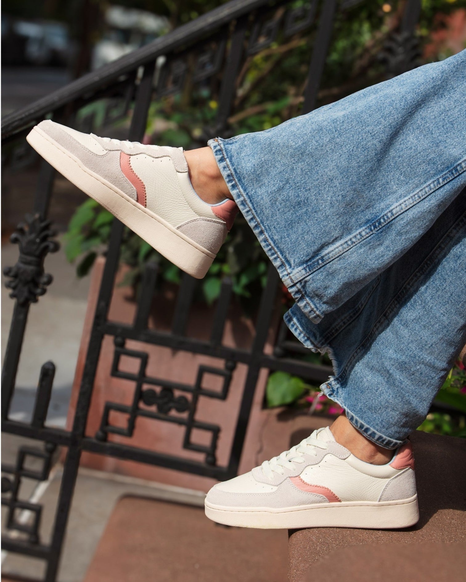 Roma Retro Sneaker - White - Pink - Light Blue Women's – Soludos