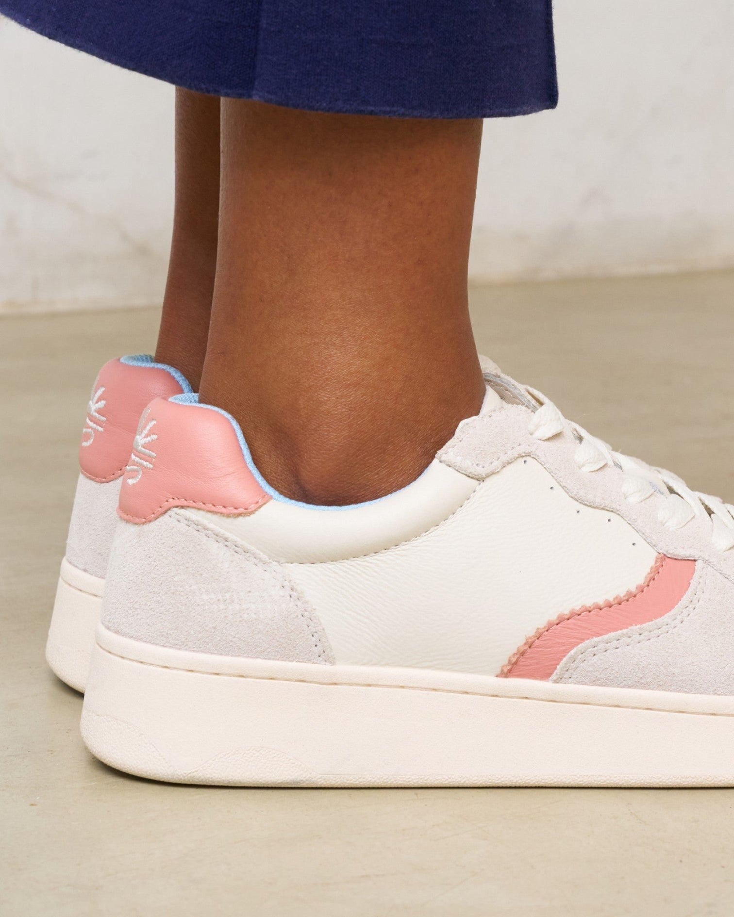 Roma Retro Sneaker - White - Pink - Light Blue Women's – Soludos
